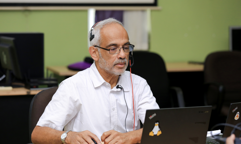 Celebrating Moodler Visvanath and his online classes charity